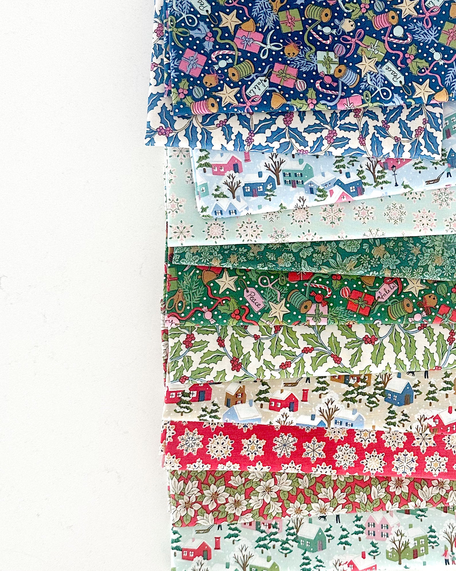 Liberty Fabrics Festive Greetings fat quarter bundle– Bloomerie Fabrics